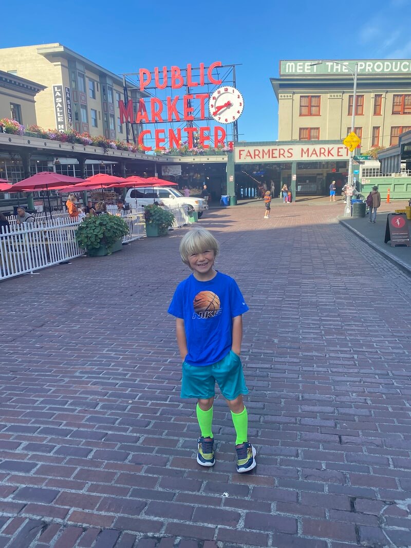 A Day at Pike Place Market and Taking a Ferry - thatawaydad.com