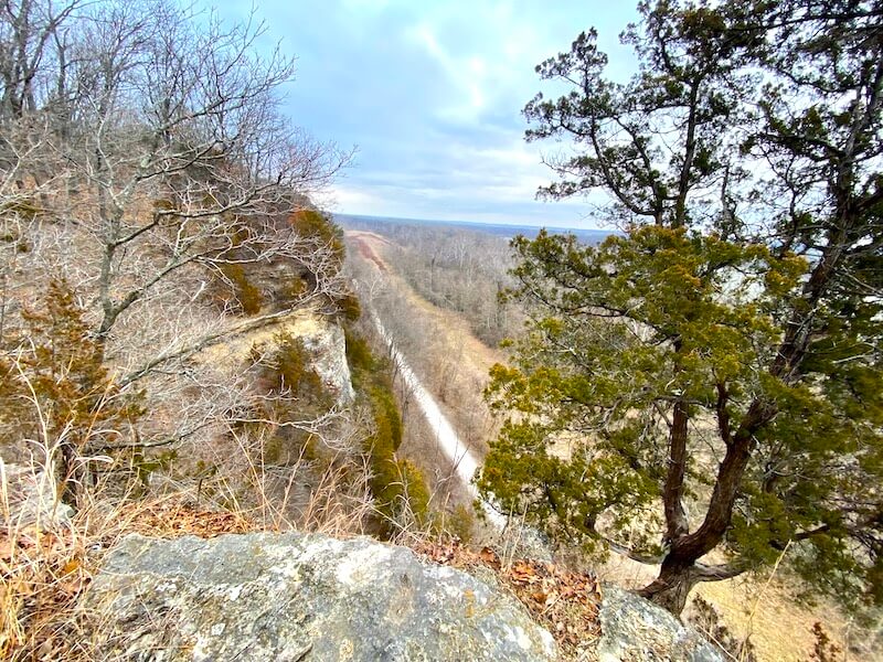 Lewis and Clark Trail Hike at Weldon Spring - thatawaydad.com